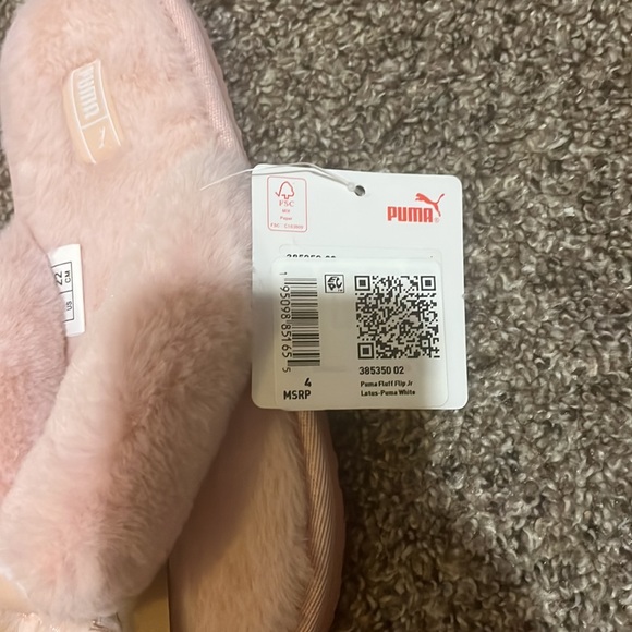 Puma | Shoes | Puma Fluff Flip Flop | Poshmark
